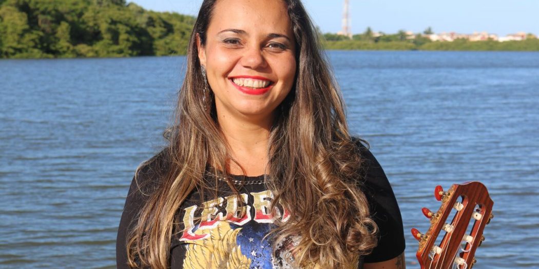 Ronise Ramos canta Cássia Eller no Brother's Club - Só Sergipe